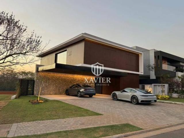 Casa à Venda no Alphaville Nova Esplanada 4 – 5 Suítes, Piscina, Esquina e Área Verde