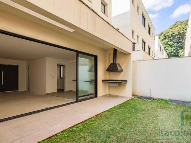 Casa à venda no Alpha House, em Alphaville