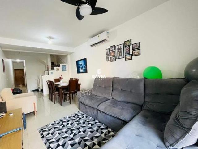 Casa à venda no Aparecida em Santos
