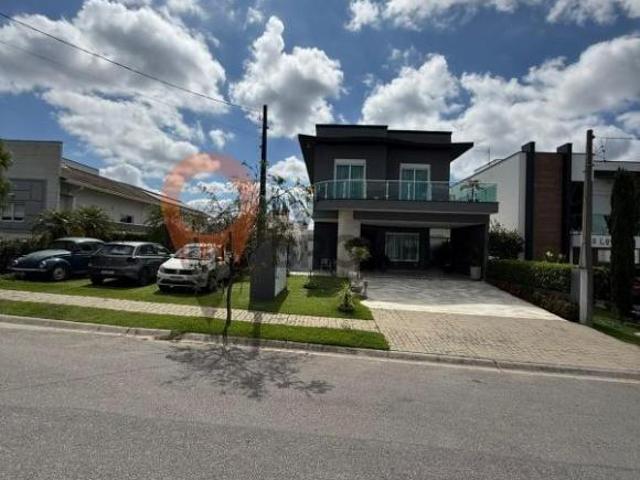 Casa à venda no Aruã Brisas em Mogi das Cruzes | Lote duplo, 690 m² de terreno e piscina