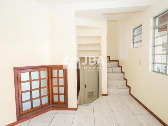 Casa à venda no Atuba