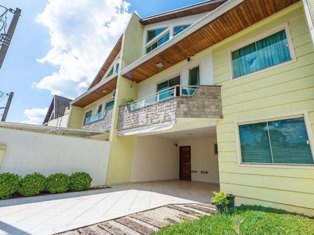 Casa à venda no Atuba
