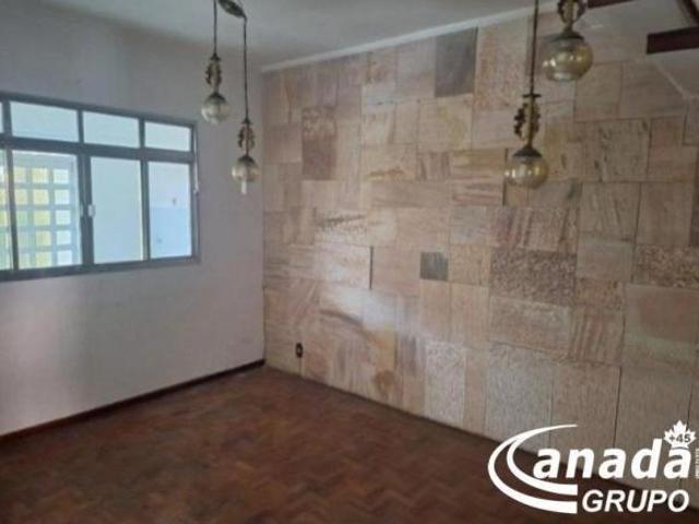 Casa à venda no Ayrosa com 3 quartos