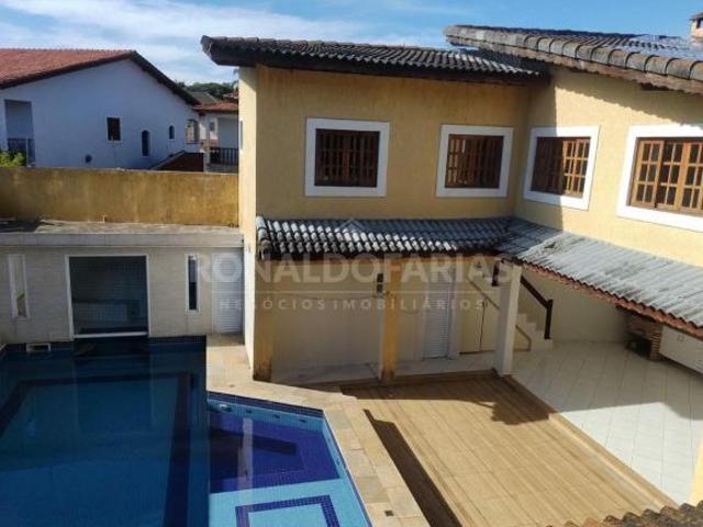 Casa à Venda no Bolsão Residencial de Interlagos com 5 Dormitorios e 5 Vagas de Garagem