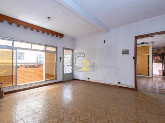 Casa à venda no Bom Retiro com 3 quartos, sendo 1 suíte, 120m²