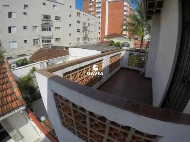 Casa à venda no Boqueirão em Santos