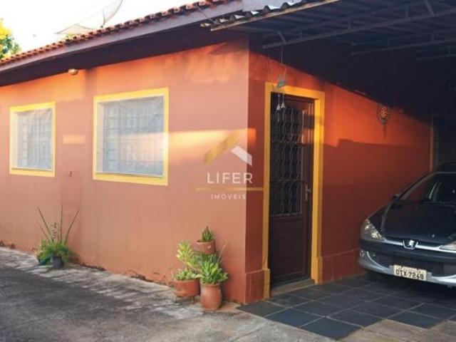 CASA À VENDA NO BOSQUE DAS PALMEIRAS