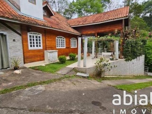 Casa à venda no Bosque do Embu Embu das Artes/SP 360m² 5 dormitórios