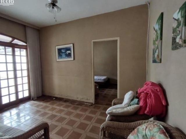 Casa à venda no Bosque dos Eucaliptos