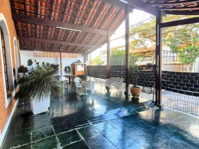 Casa à venda no Bosque dos Eucaliptos