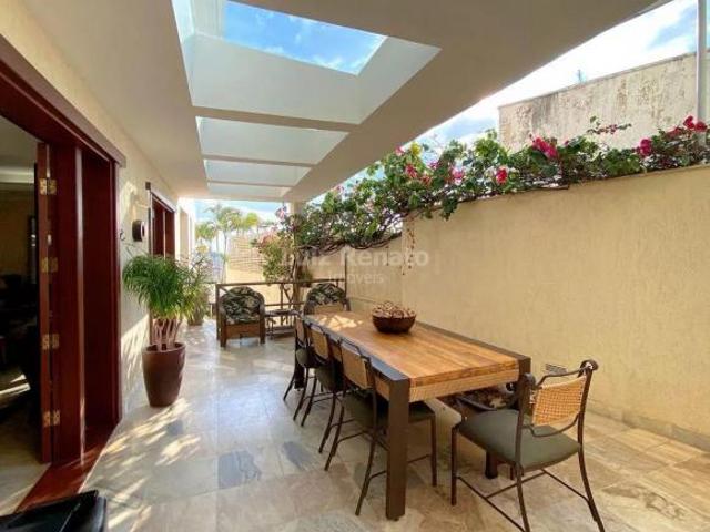 Casa à venda no bairro Mangabeiras