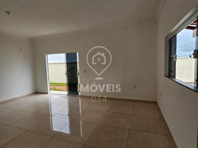 Casa à Venda no bairro Mangabeiras