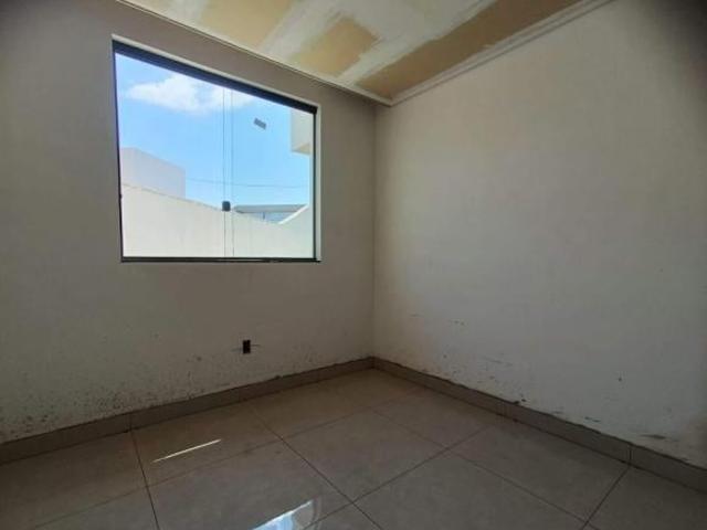 Casa à venda no bairro Masterville em Sarzedo/MG