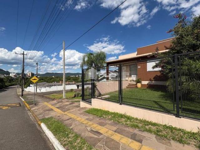 CASA À VENDA NO BAIRRO MATIEL