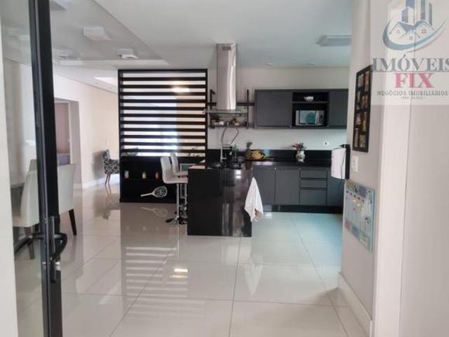 Casa à venda no bairro Medeiros em Jundiaí/SP