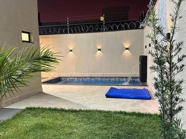 Casa à venda no bairro Moinho dos Ventos em Goiânia/GO