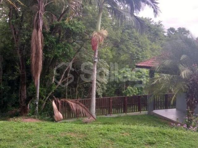 Casa á venda no Bairro Monterrey em Louveira, interior de São Paulo