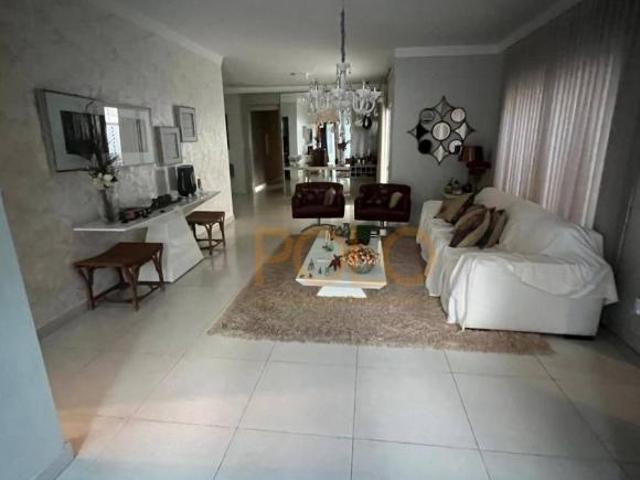 Casa à venda no bairro Morada da Colina em Uberlândia
