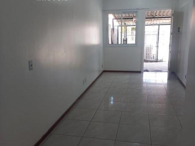 Casa à venda no bairro Morada do Bosque Cachoeirinha/RS