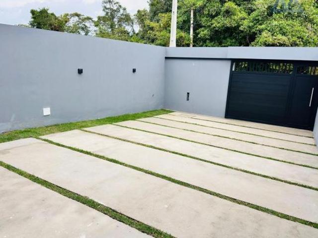 Casa à venda no bairro Morro do Algodão Caraguatatuba/SP