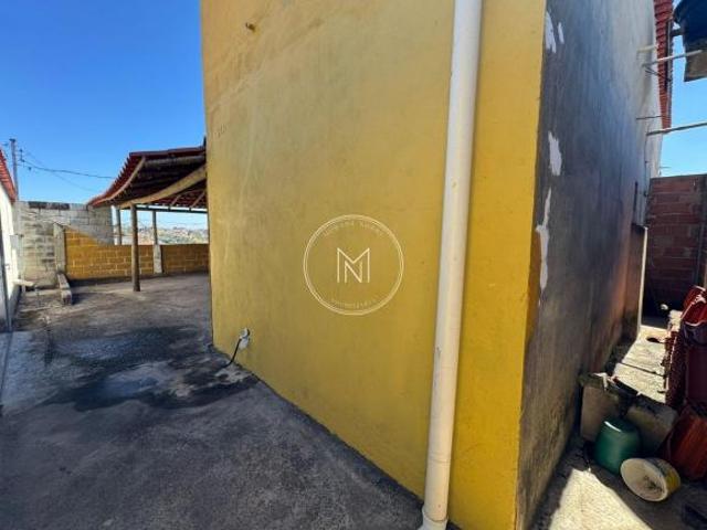 Casa à Venda no Bairro Nazaré – São Joaquim de Bicas/MG
