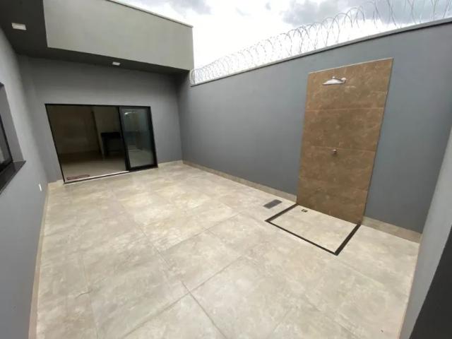 Casa à venda no bairro Novo Mundo em Uberlândia