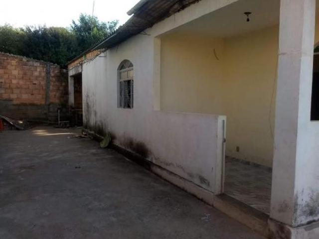 CASA A VENDA NO BAIRRO NOVO RETIRO ESMERALDAS