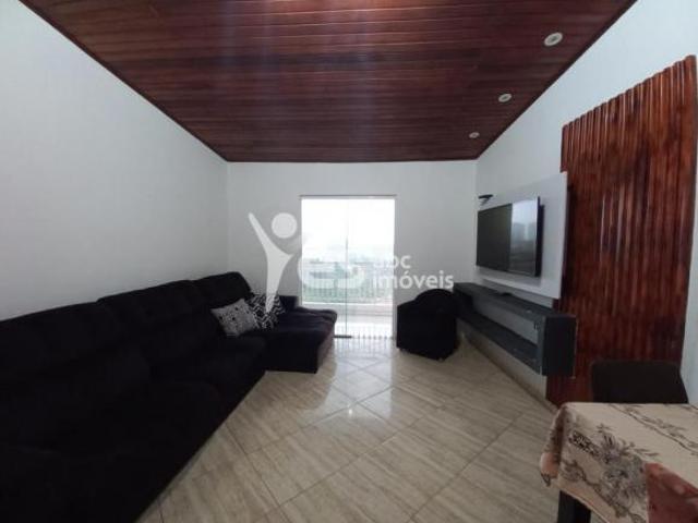 Casa à Venda no Bairro Nova Petrópolis – 227m², Lazer Completo, Piscina, Churras
