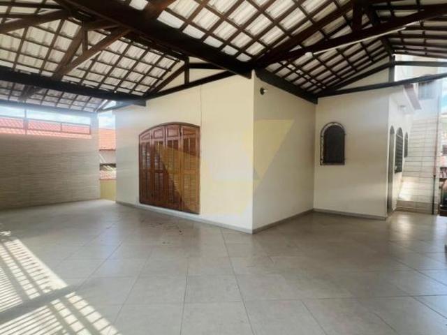 Casa à venda no bairro Nova Rio Branco Visconde do Rio Branco/MG