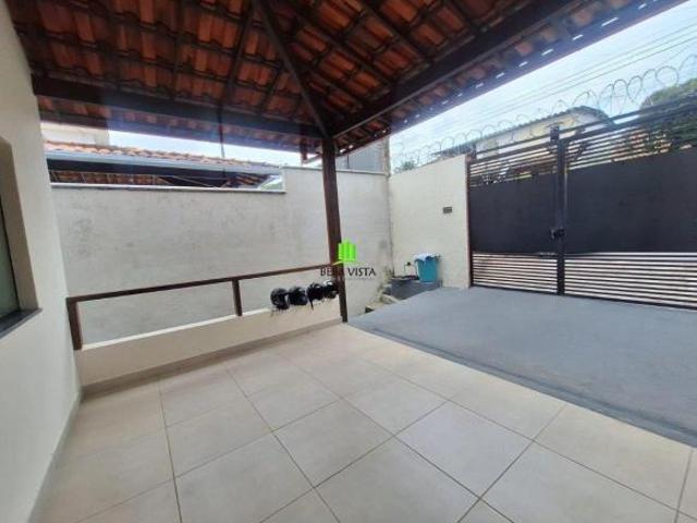 Casa à venda no Bairro Ovídeo Guerra