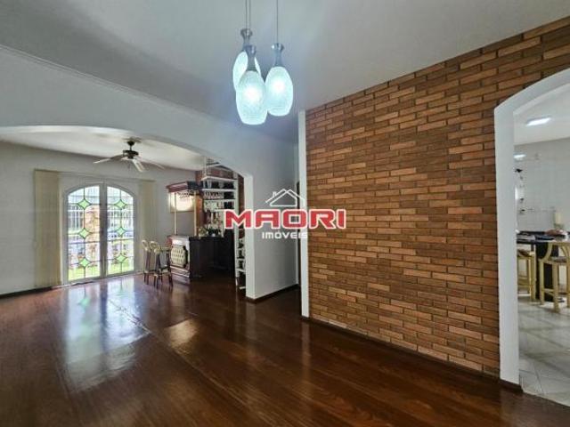 Casa à venda no bairro Ortizes em Valinhos