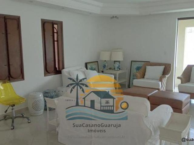 Casa à venda no bairro Acapulco em Guarujá/SP