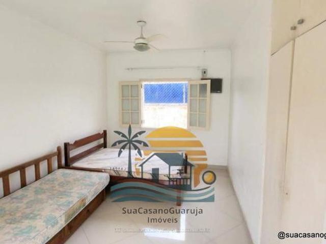 Casa à venda no bairro Acapulco em Guarujá/SP