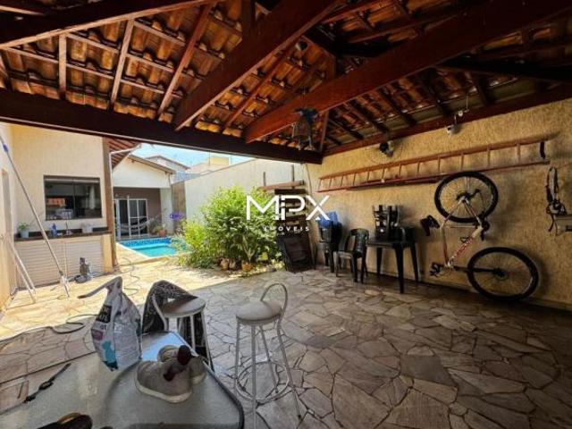 Casa à venda no bairro Água Branca em Piracicaba