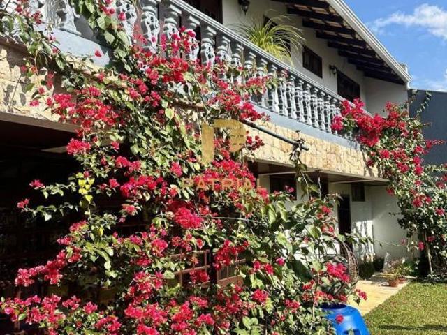 Casa à venda no bairro Água Verde