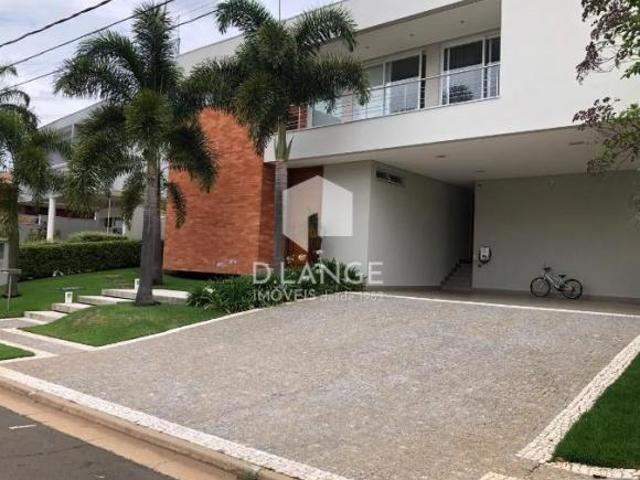 Casa à venda no bairro Alphaville em Campinas