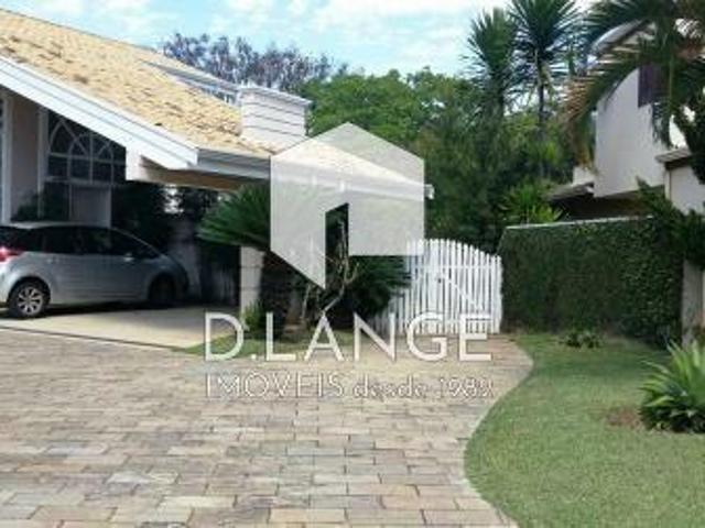 Casa à venda no bairro Alphaville em Campinas