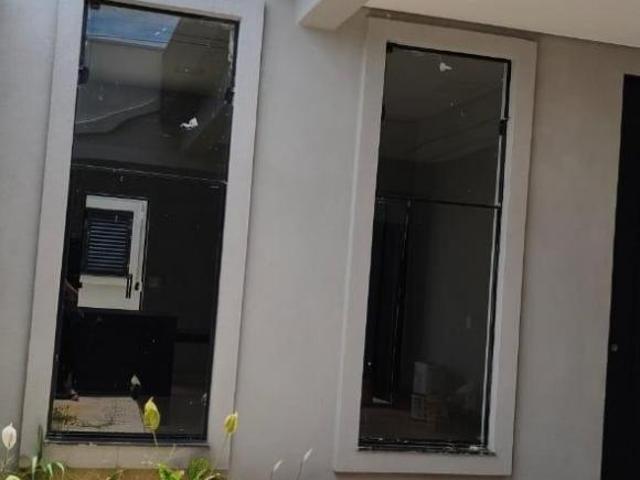 Casa à venda no Bairro Ângela Rosa