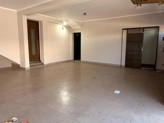 Casa à venda no bairro Ângela Rosa