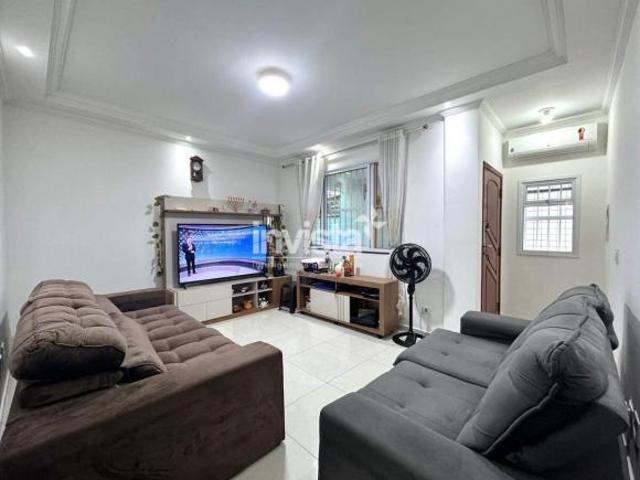 Casa à venda no bairro Aparecida