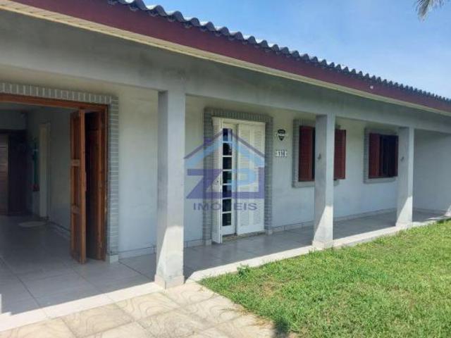 Casa à venda no bairro Areias Brancas em Arroio do Sal/RS