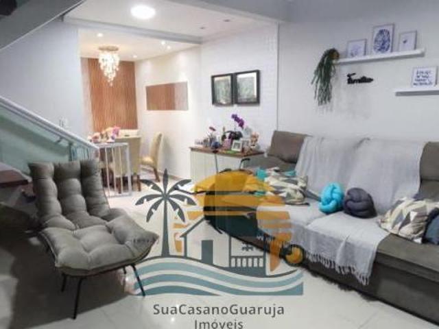 Casa à venda no bairro Astúrias em Guarujá/SP