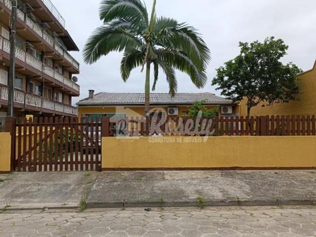 Casa à venda no bairro Balneário Santa Terezinha em Pontal do Paraná/PR