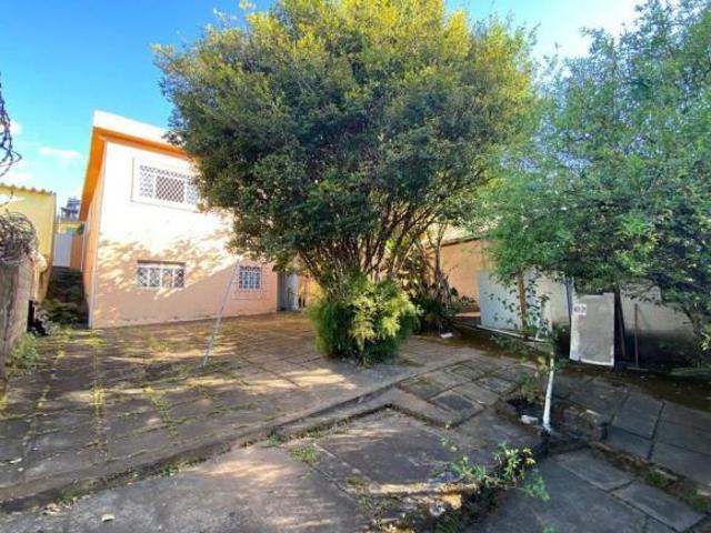 Casa à venda no bairro Barreiro em Belo Horizonte/MG