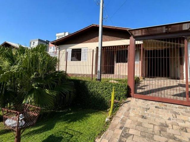Casa à venda no bairro Bela Vista