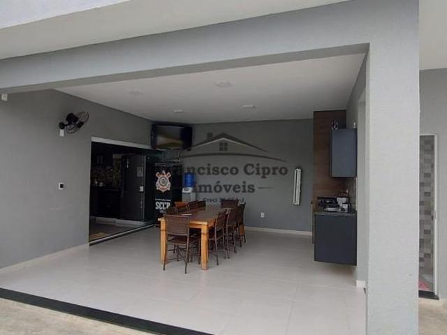 Casa à venda no bairro Belveder Clube dos 500 Guaratinguetá/SP