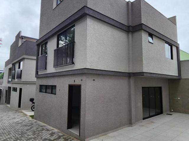 Casa à venda no bairro Boa Vista em Curitiba/PR