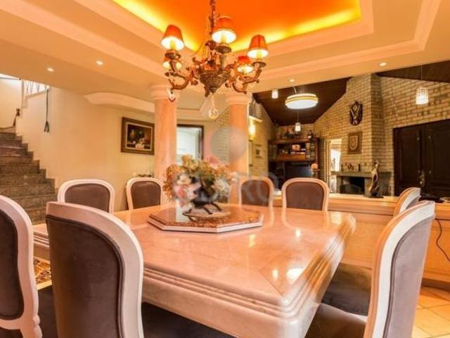 CASA A VENDA NO BAIRRO BOM RETIRO 968m² | com 04 quartos