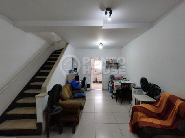 Casa à venda no bairro Bosque da Saúde, 2 dormitórios, 2 salas e 2 vagas