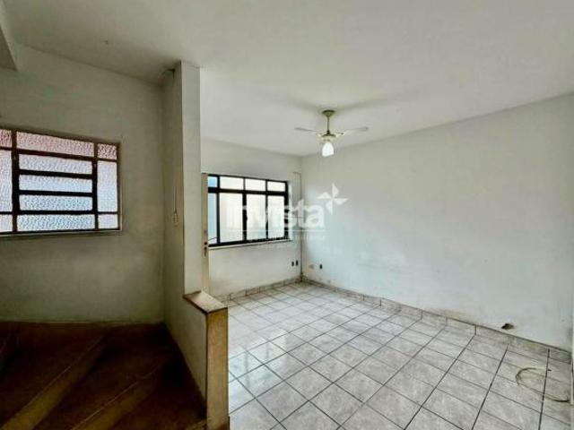 Casa à venda no bairro Boqueirão